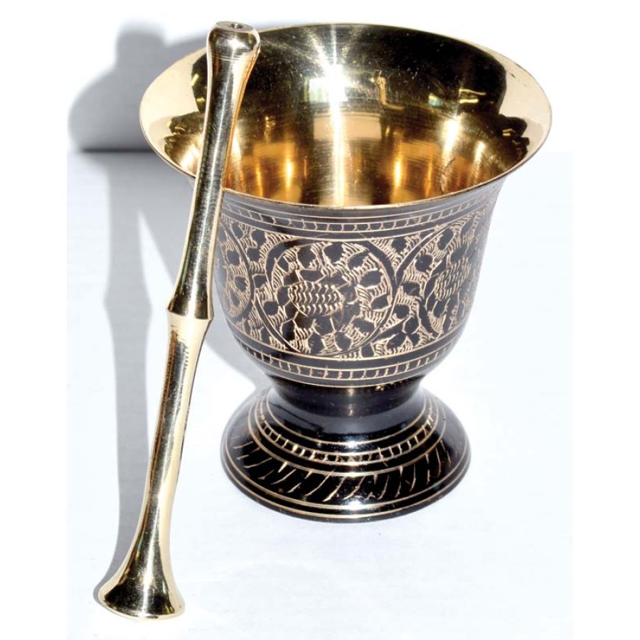 Mortar and Pestle Set in Engraved Brass - Herb Grinder Mortar and Pestle Set in Engraved Brass - Herb Grinder